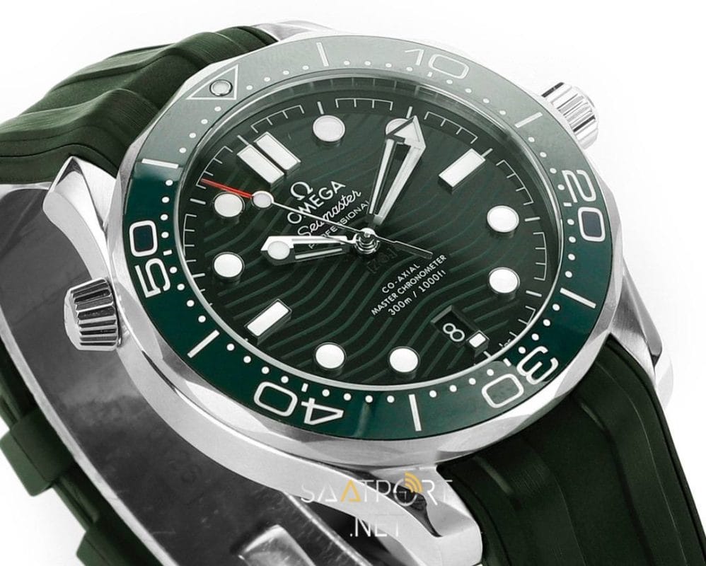Omega Seamaster Diver 300M Green Rubber Super Clone Eta - Saatport